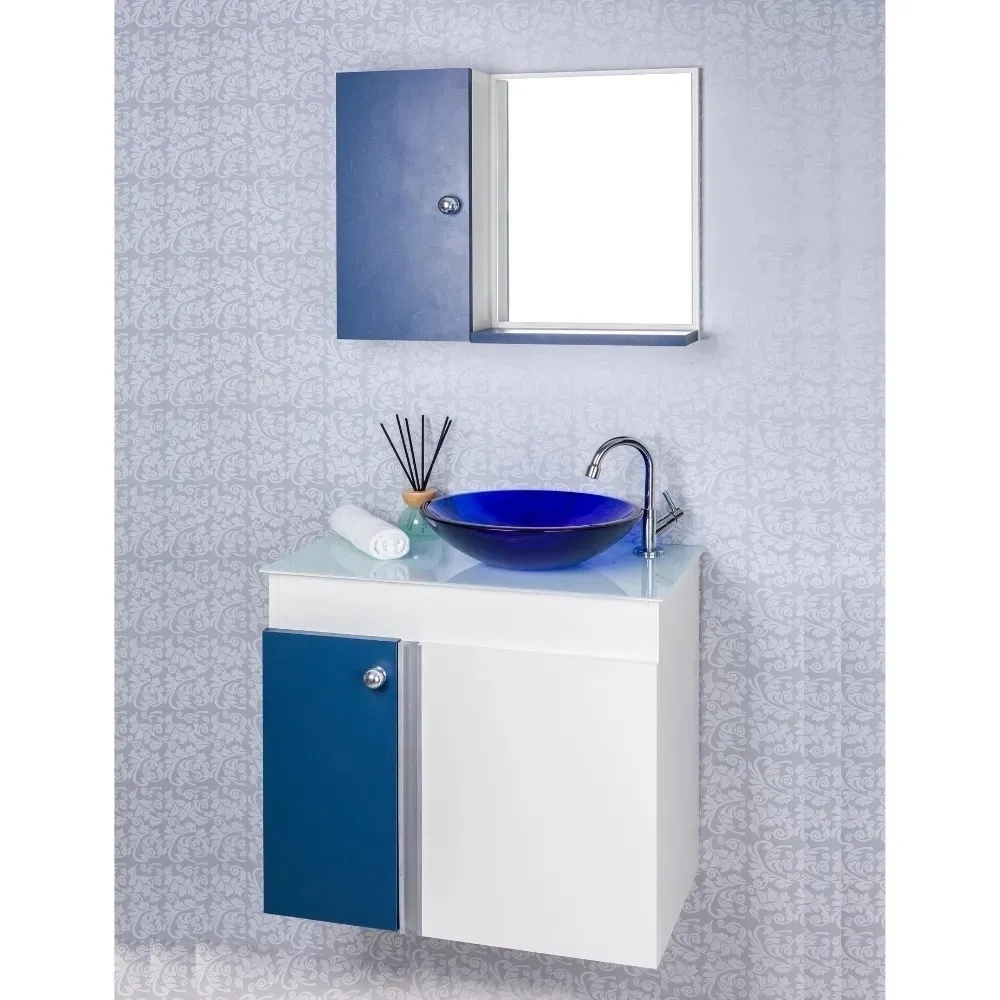 Gabinete para Banheiro Branco e Azul com Cuba Azul e Armário com ... Gabinete para Banheiro Branco e Azul com Cuba Azul e Armário com ...
